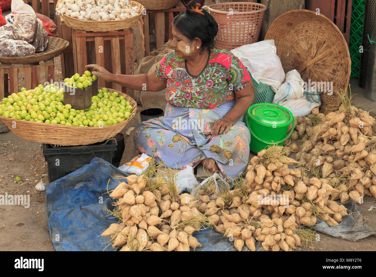 Mon people hi-res stock photography and images - Alamy