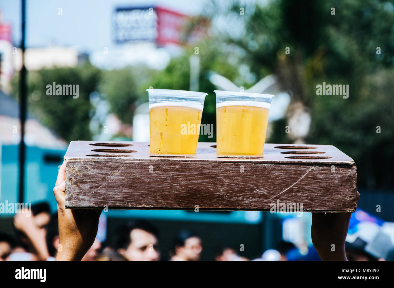 Plastic beer cups hi-res stock photography and images - Alamy