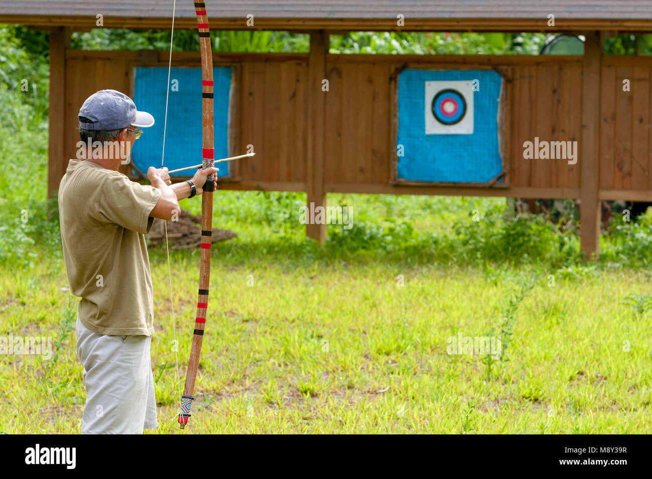 Archer archery arrow body hi-res stock photography and images - Alamy