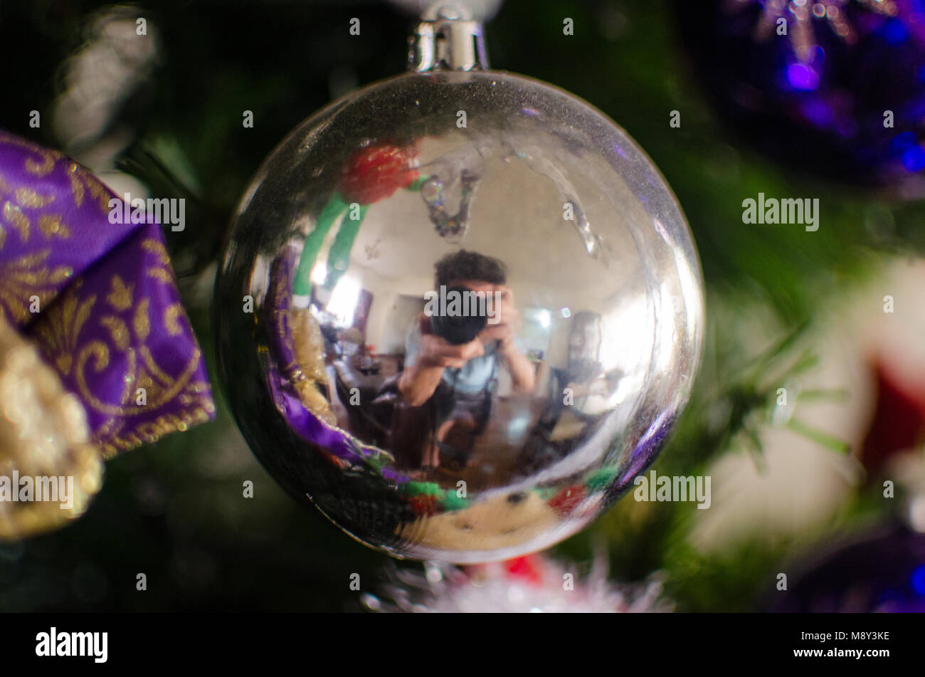 Sphere hanging hi-res stock photography and images - Alamy