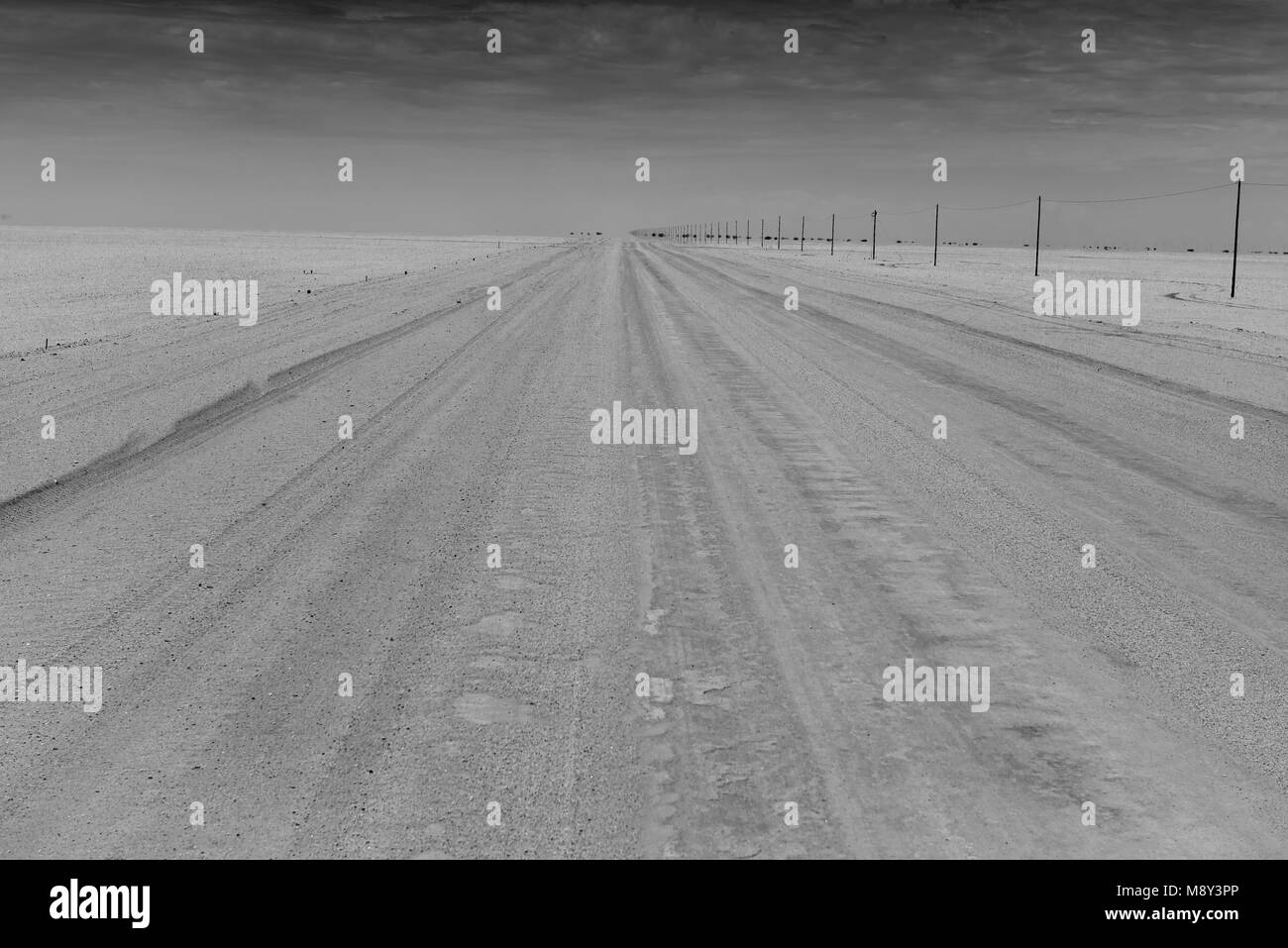 Open stretch road hi-res stock photography and images - Alamy