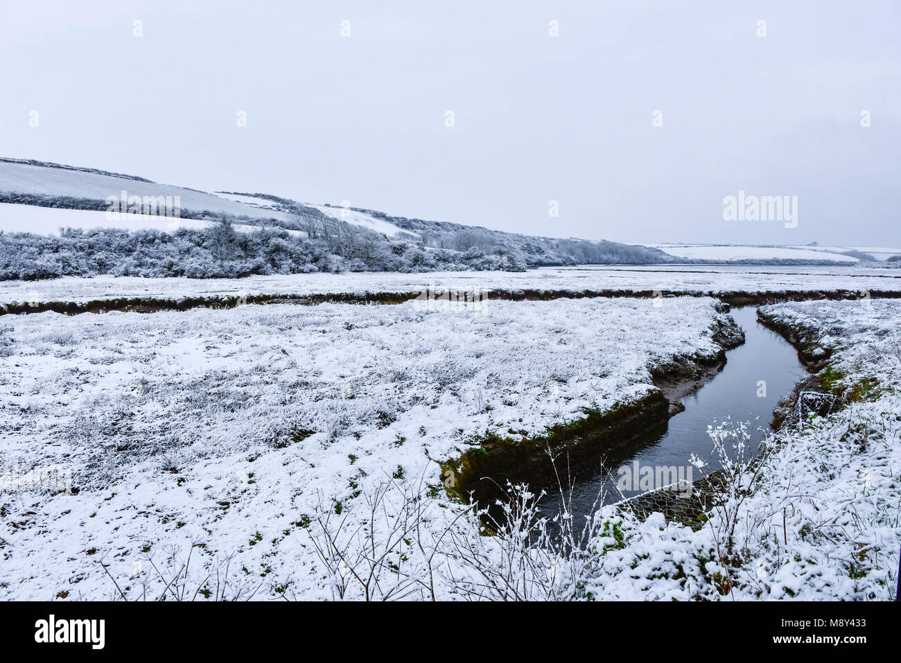 Snow covered Gannel Estuary in Newquay Cornwall Stock Photo - Alamy