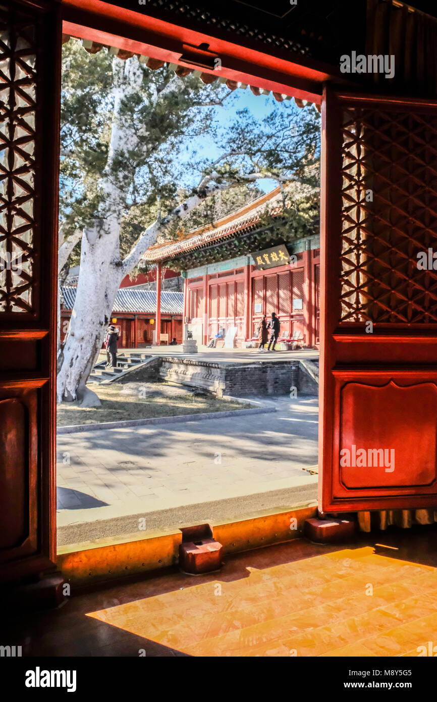 Temple main courtyard hi-res stock photography and images - Alamy