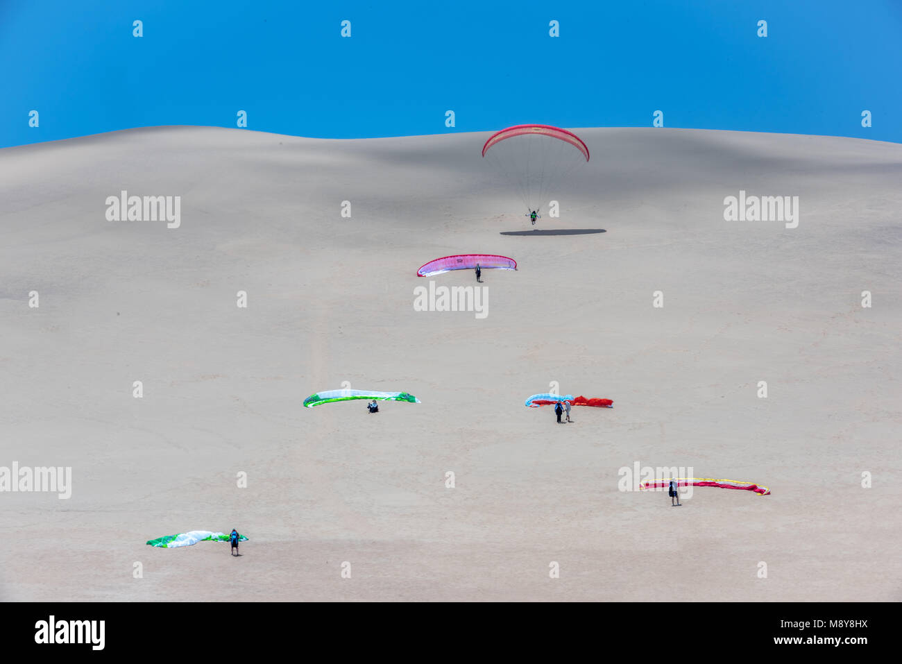 Training students africa hi-res stock photography and images - Alamy