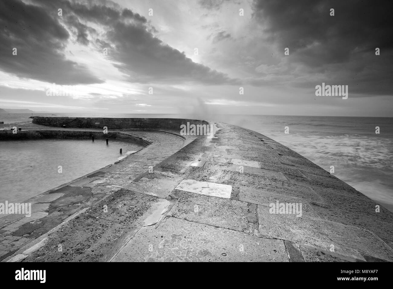 Quay stone hi-res stock photography and images - Alamy