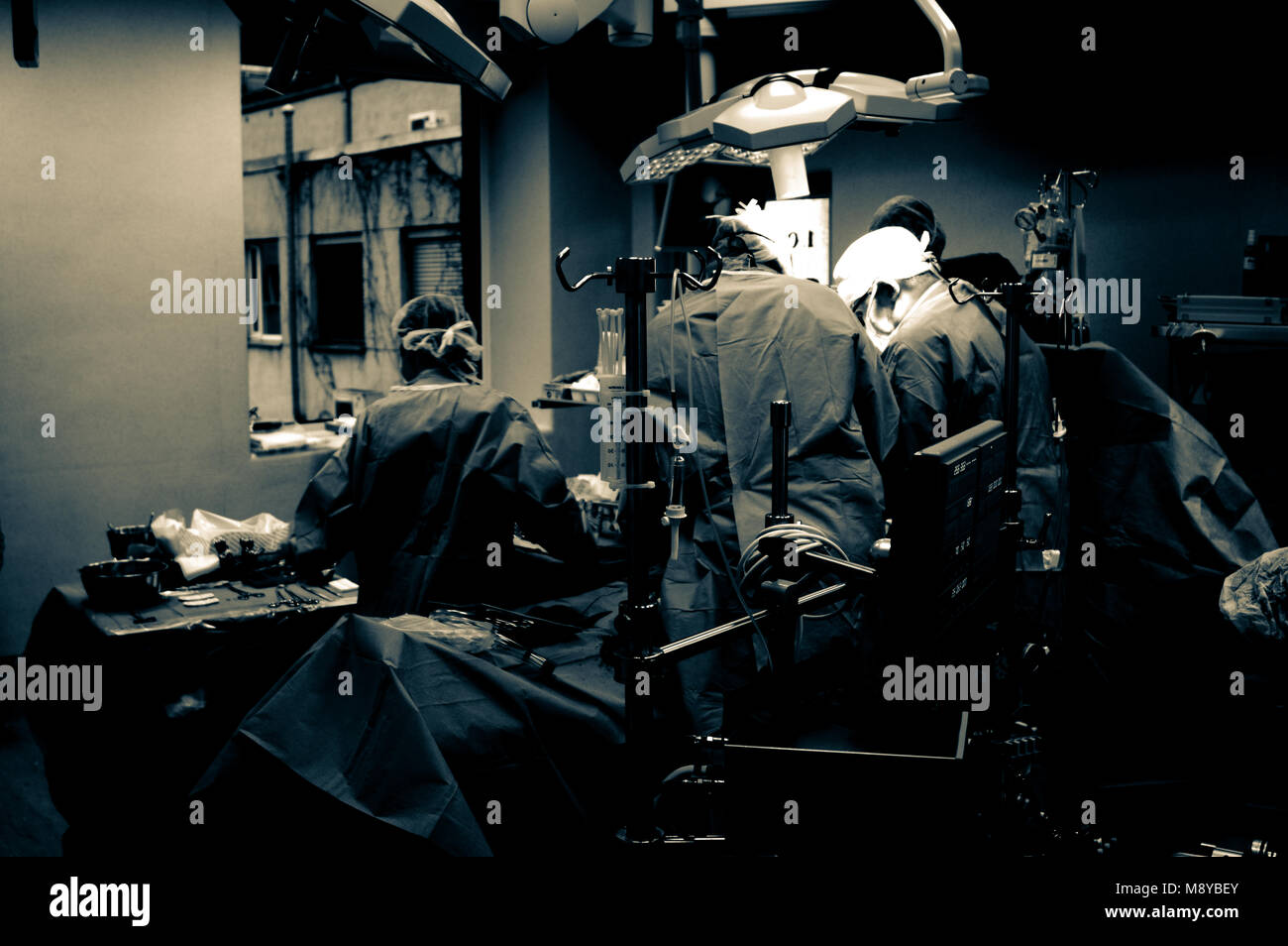Surgeons at work Stock Photo - Alamy
