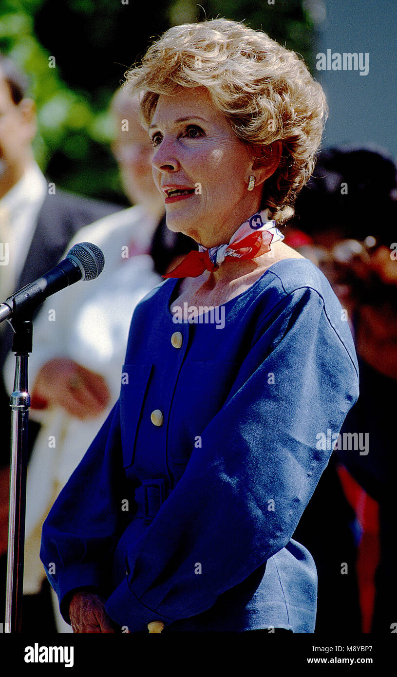 Reagan nancy children hi-res stock photography and images - Alamy