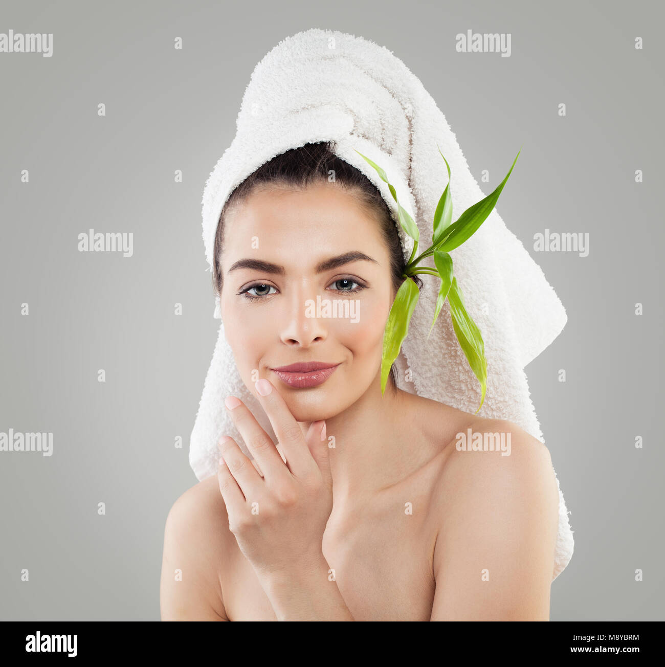 Beautiful Spa Model Woman with Healthy Skin, White Towel and Green ...