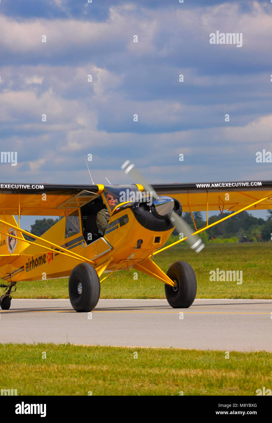 The Aviat A-1 Husky on runway during International Air Show at the 90th ...