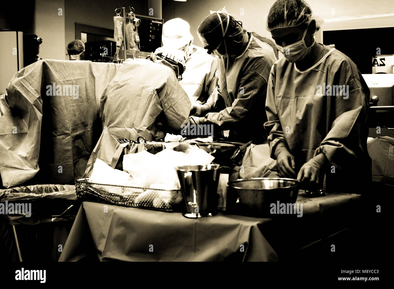 Surgeons at work Stock Photo - Alamy