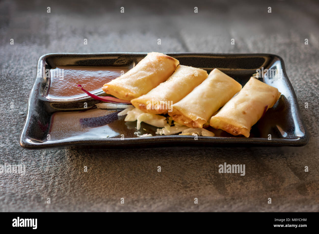 Plate of dinner rolls hi-res stock photography and images - Alamy