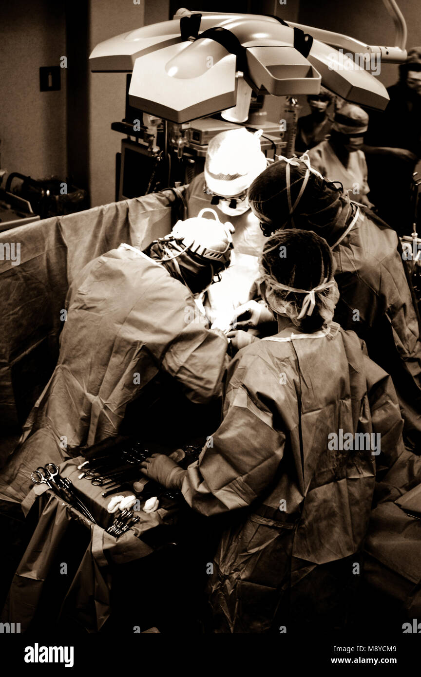 Surgeons at work Stock Photo - Alamy