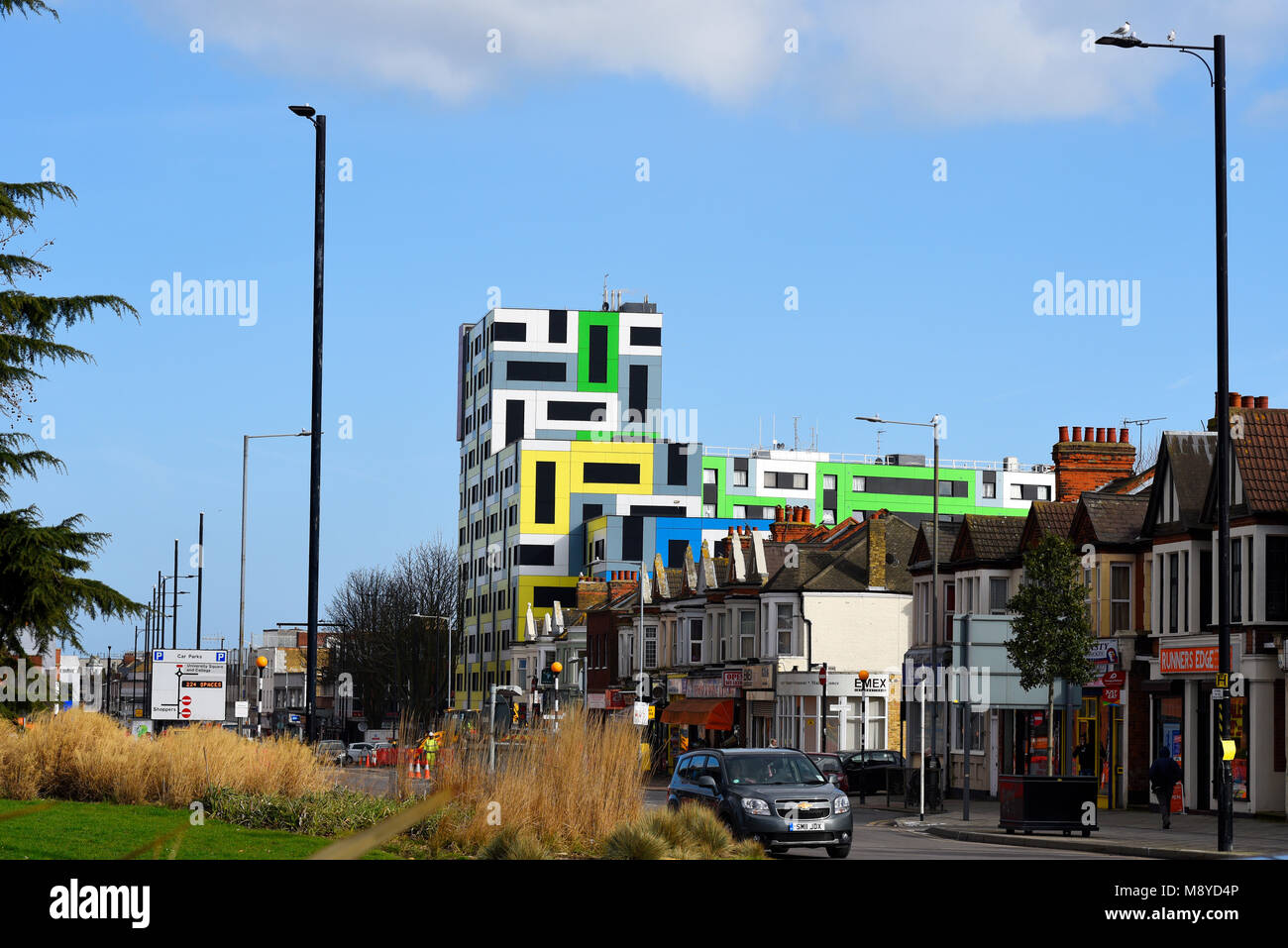 South essex college campus building hi-res stock photography and images ...