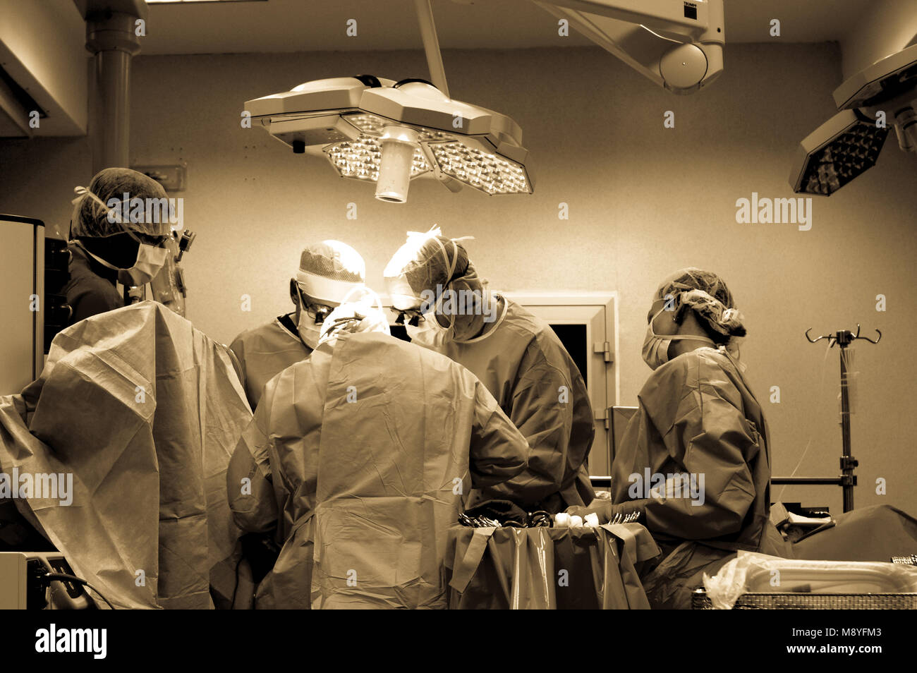 Surgeons at work Stock Photo - Alamy