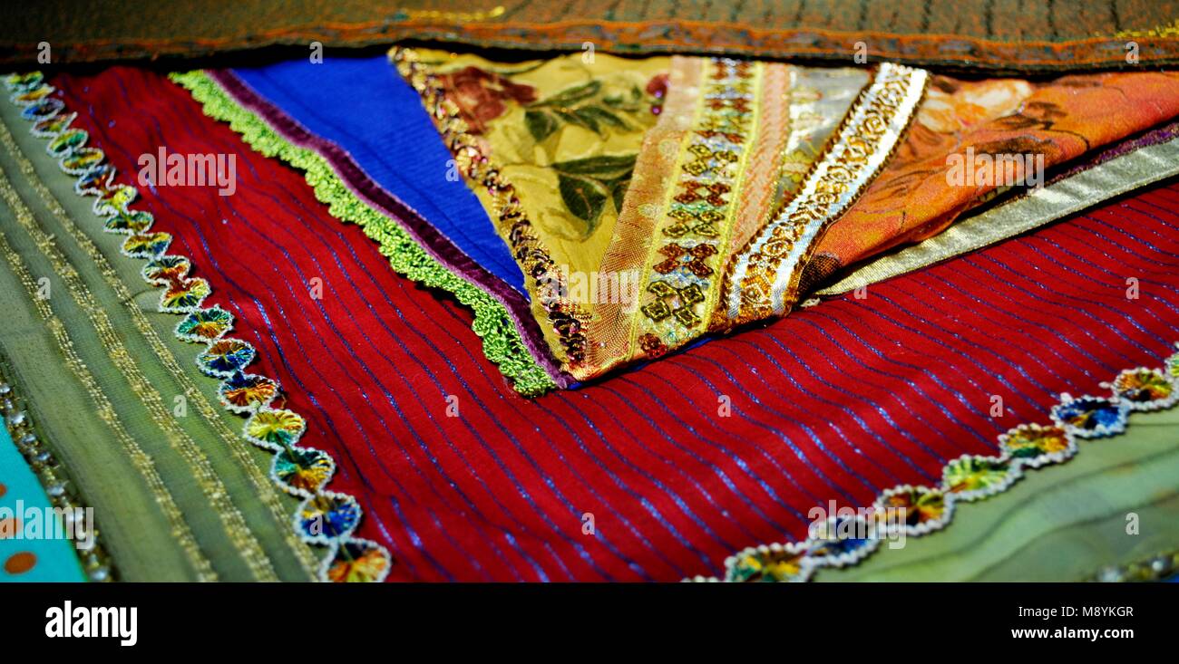 Pakistani colors hi-res stock photography and images - Alamy