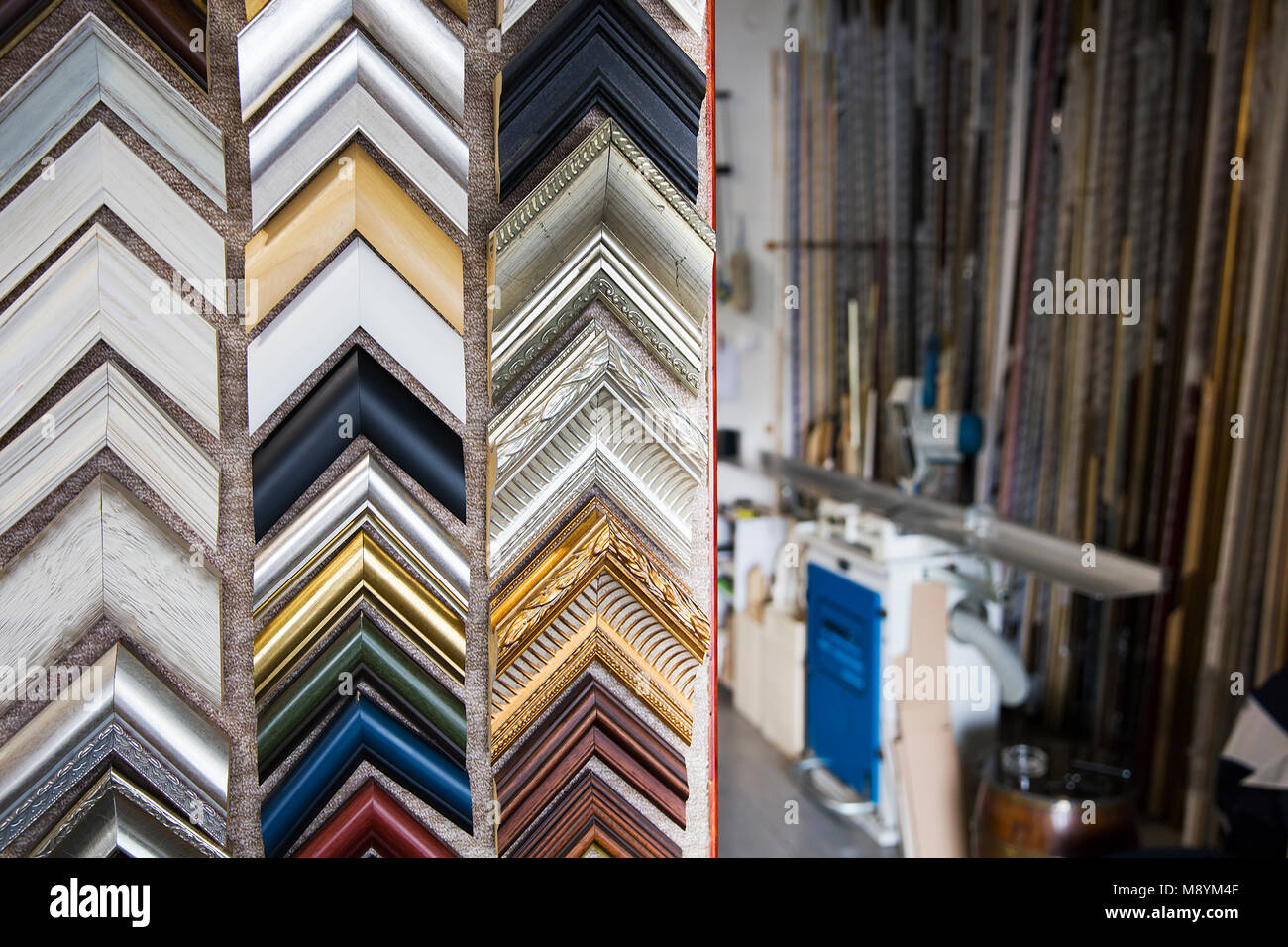 Samples gallery hi-res stock photography and images - Alamy