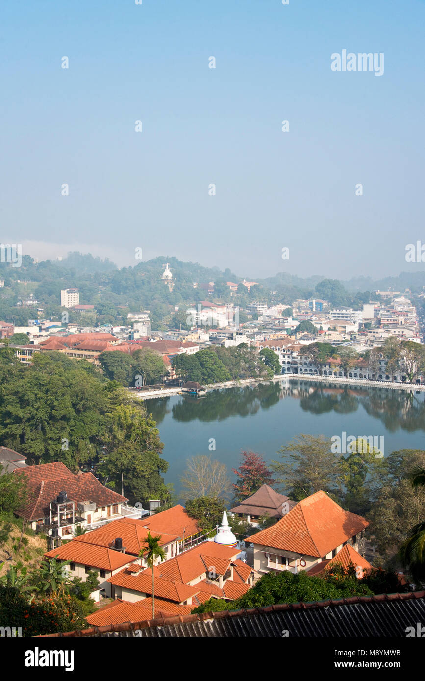 Kandy lake hi-res stock photography and images - Alamy