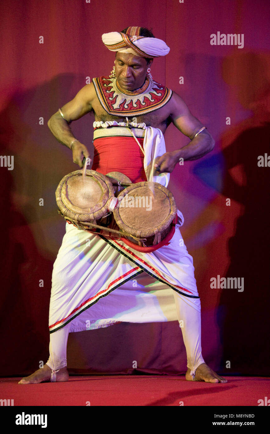 Thammattama hi-res stock photography and images - Alamy