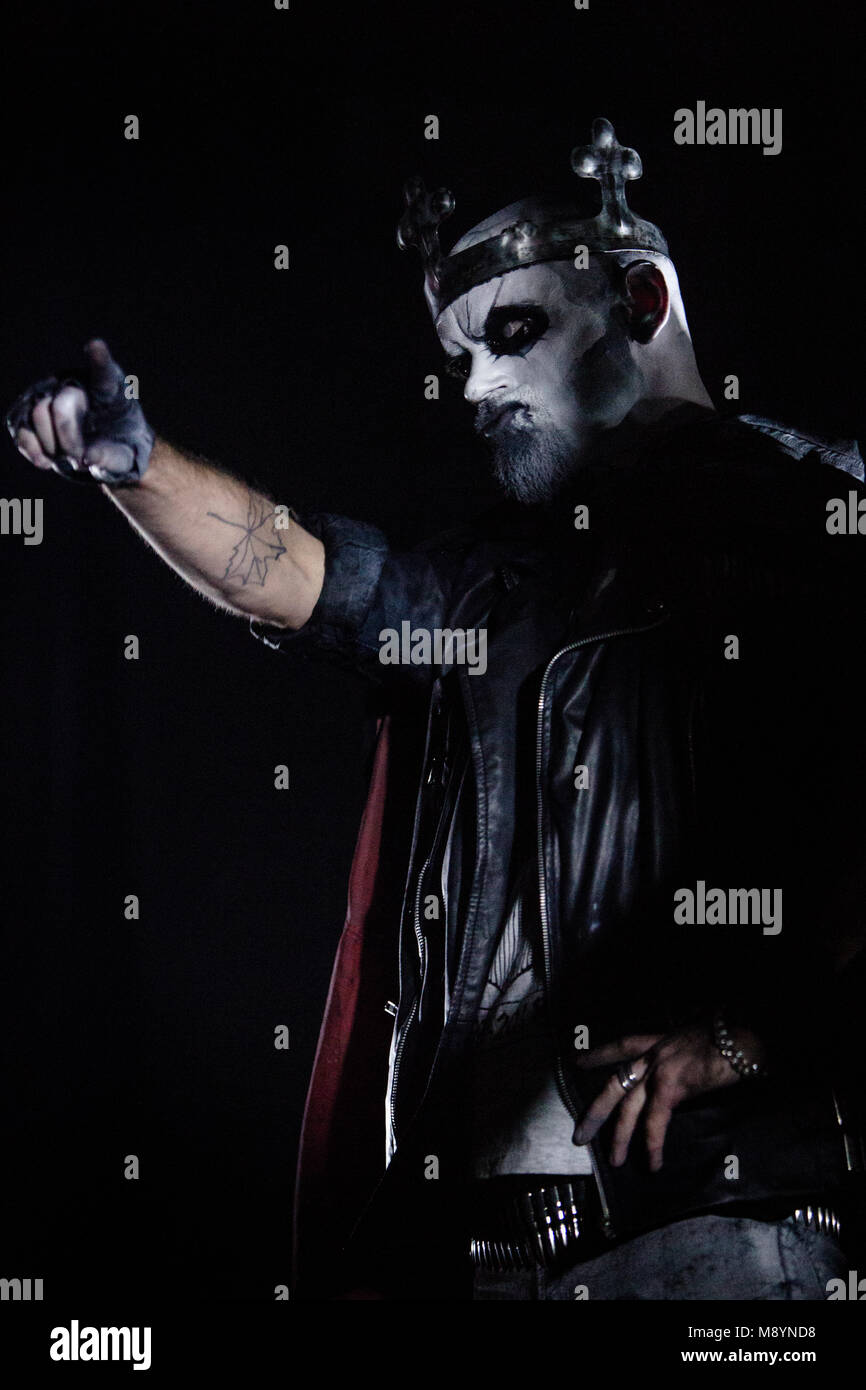 Hoest singer hi-res stock photography and images - Alamy
