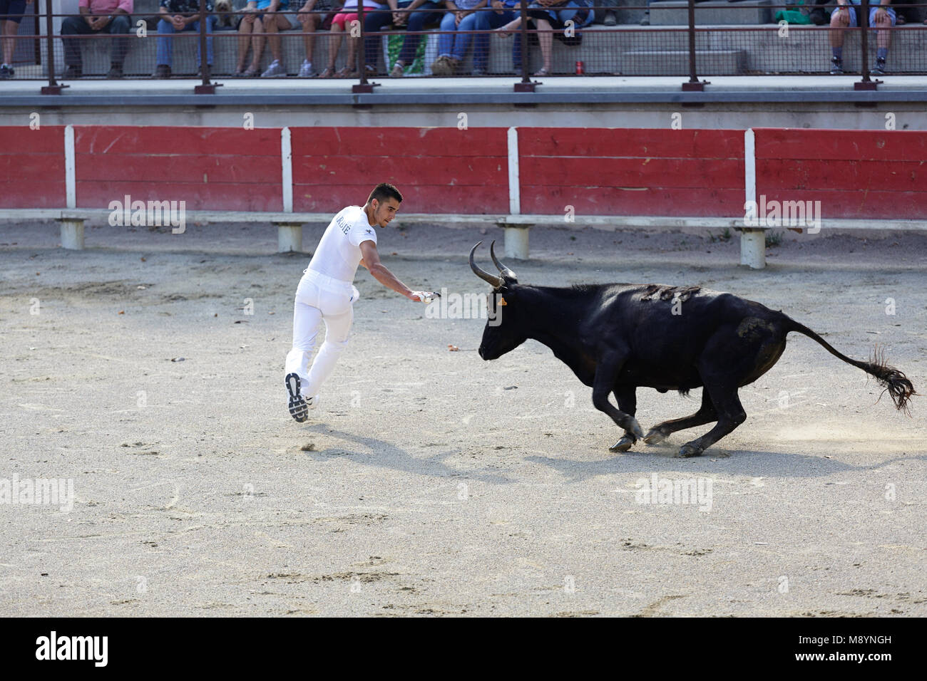 Grab ring hi-res stock photography and images - Alamy