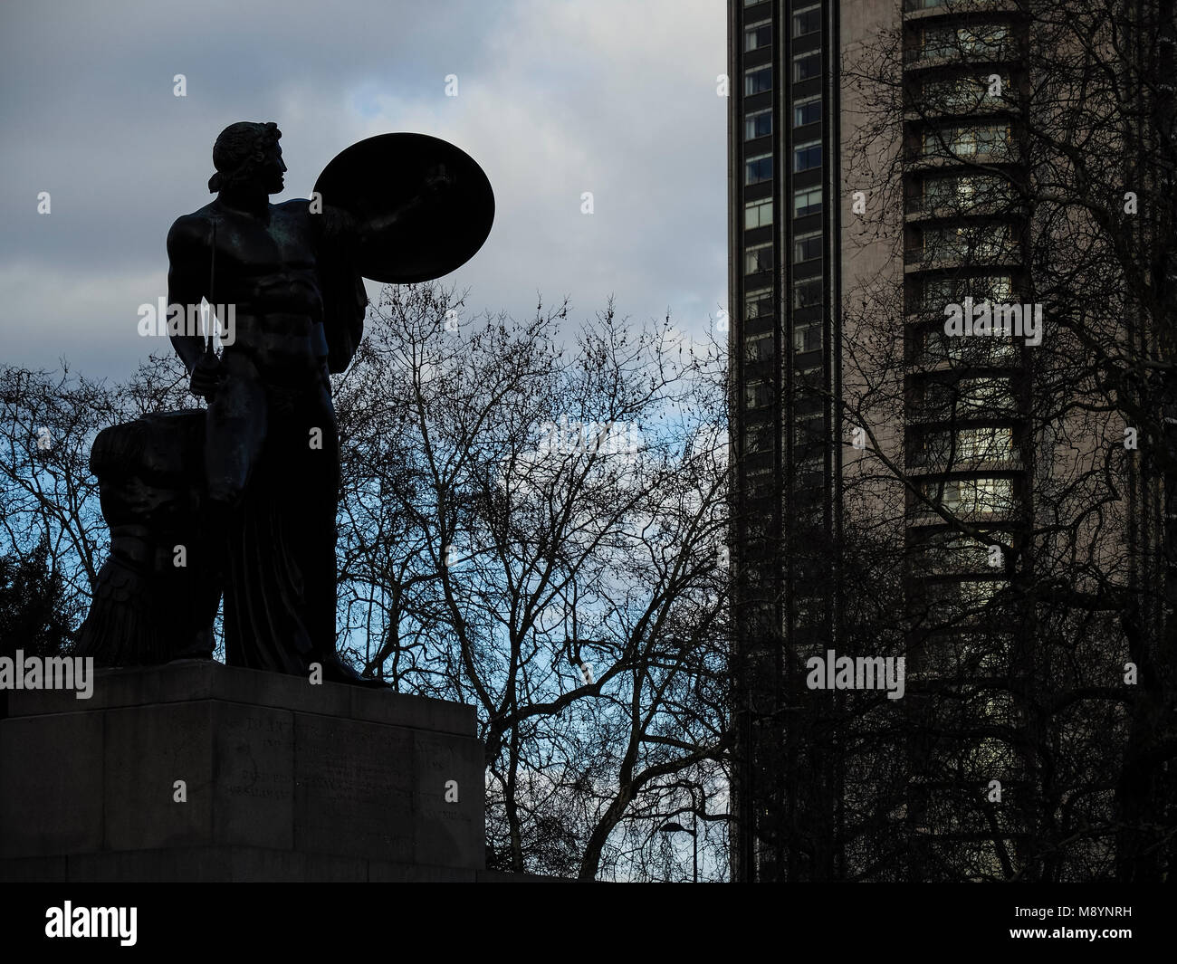 Statue achilles wellington hyde memorial park hi-res stock photography ...