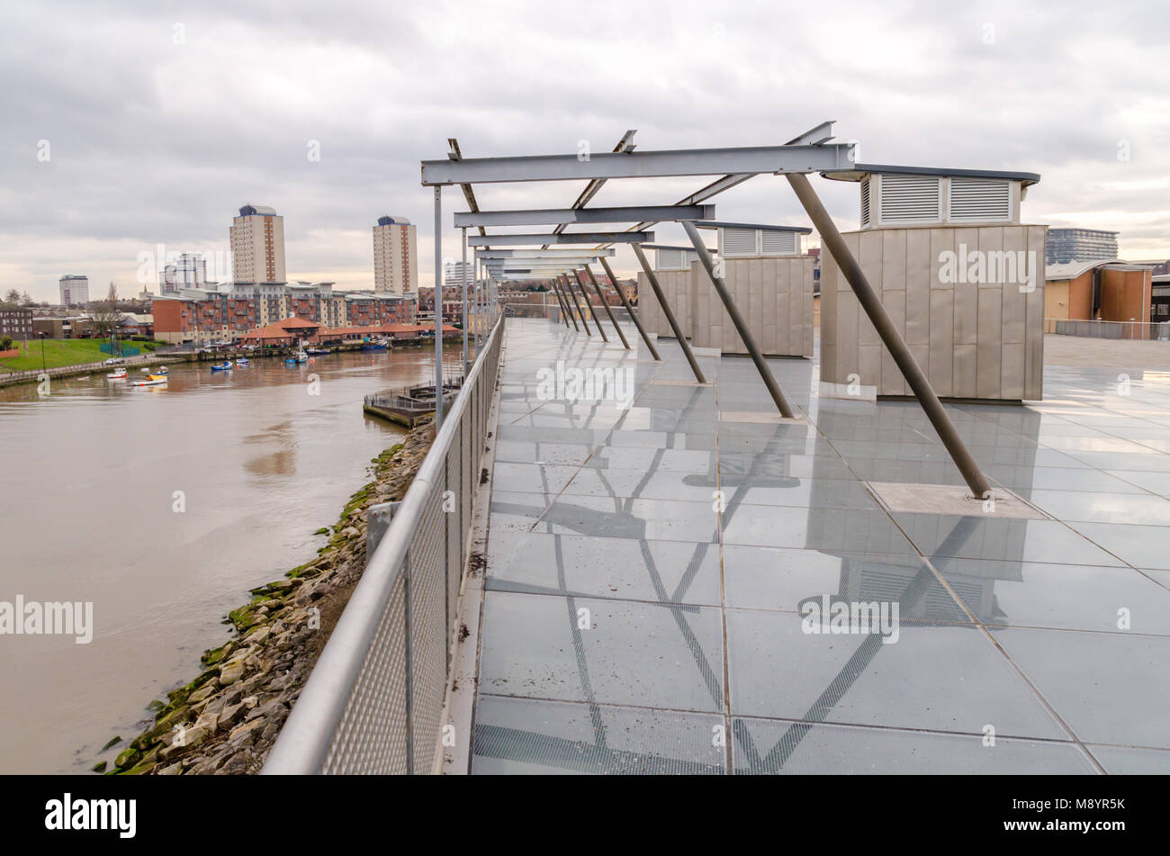 Transparent roof hi-res stock photography and images - Alamy