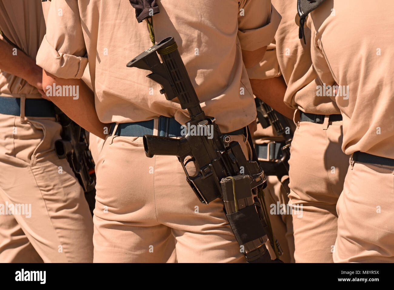 Israeli idf army patrol soldiers hi-res stock photography and images ...