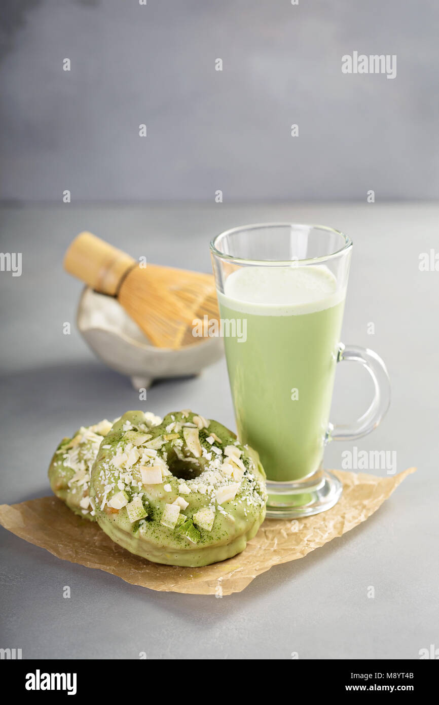 Matcha donuts hi-res stock photography and images - Alamy