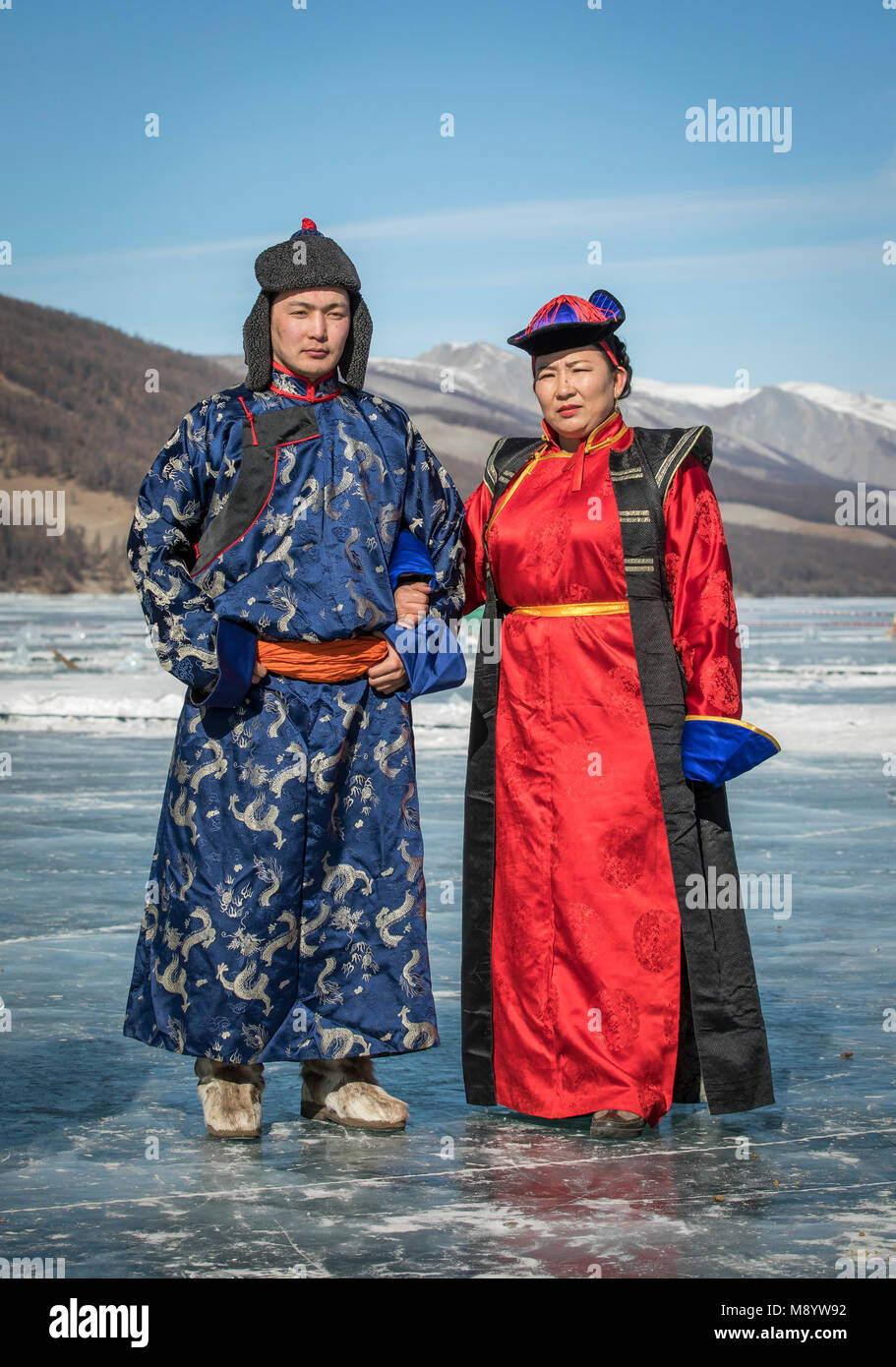 Hatgal, Mongolia, 4th March 2018: mongolian people dressed in ...