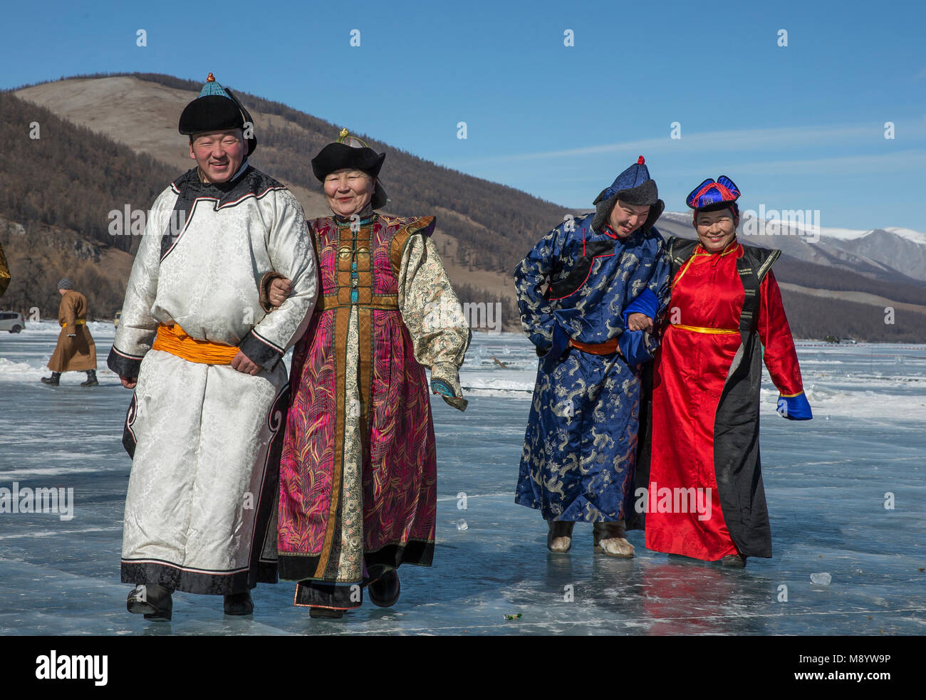 Hatgal, Mongolia, 4th March 2018: mongolian people dressed in ...