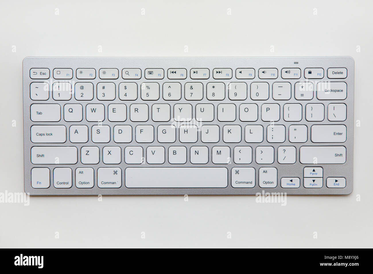 white pc keyboard Stock Photo - Alamy