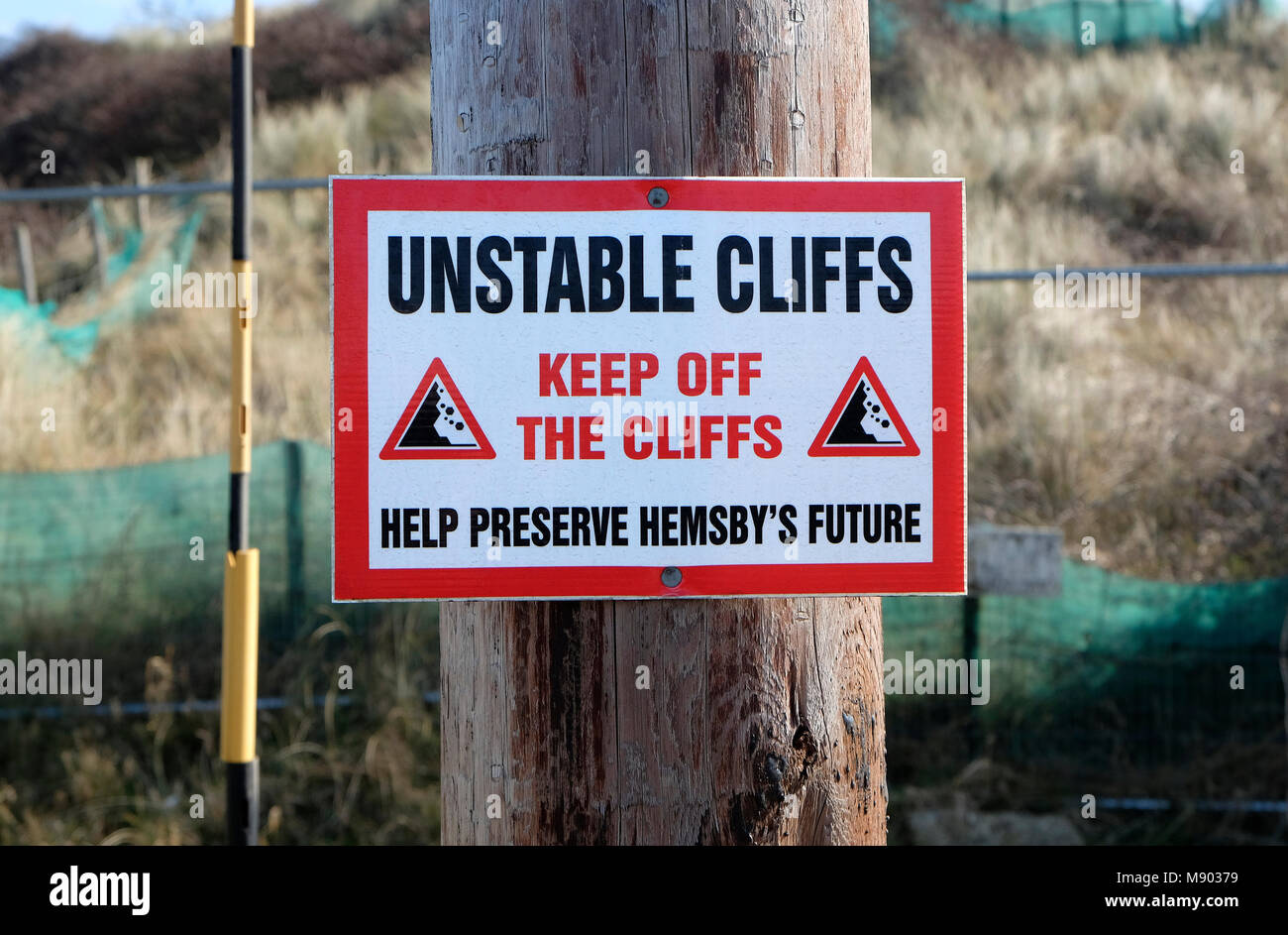 Danger warning sign coastal erosion hi-res stock photography and images ...