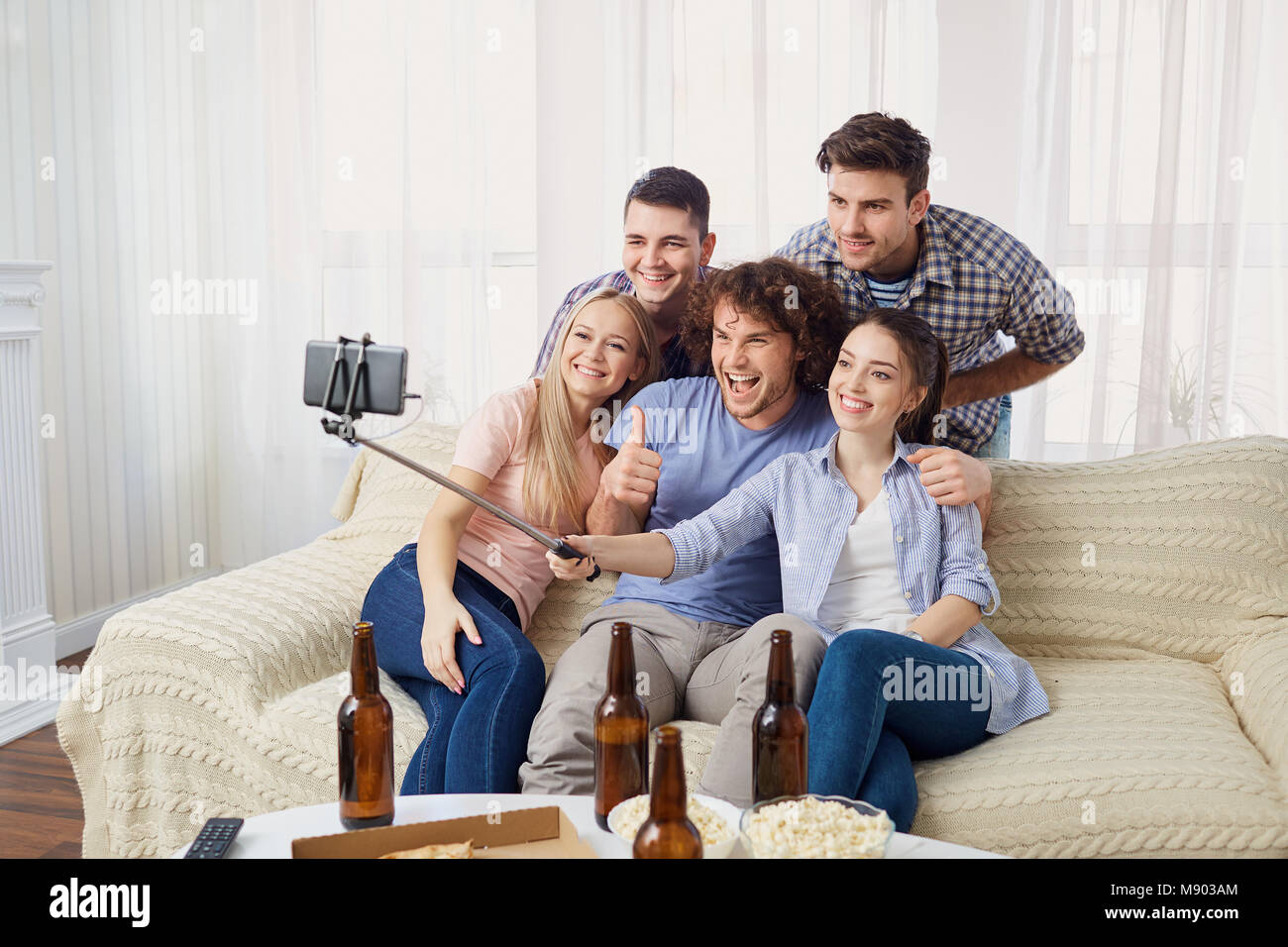 Group photo camera hi-res stock photography and images - Alamy