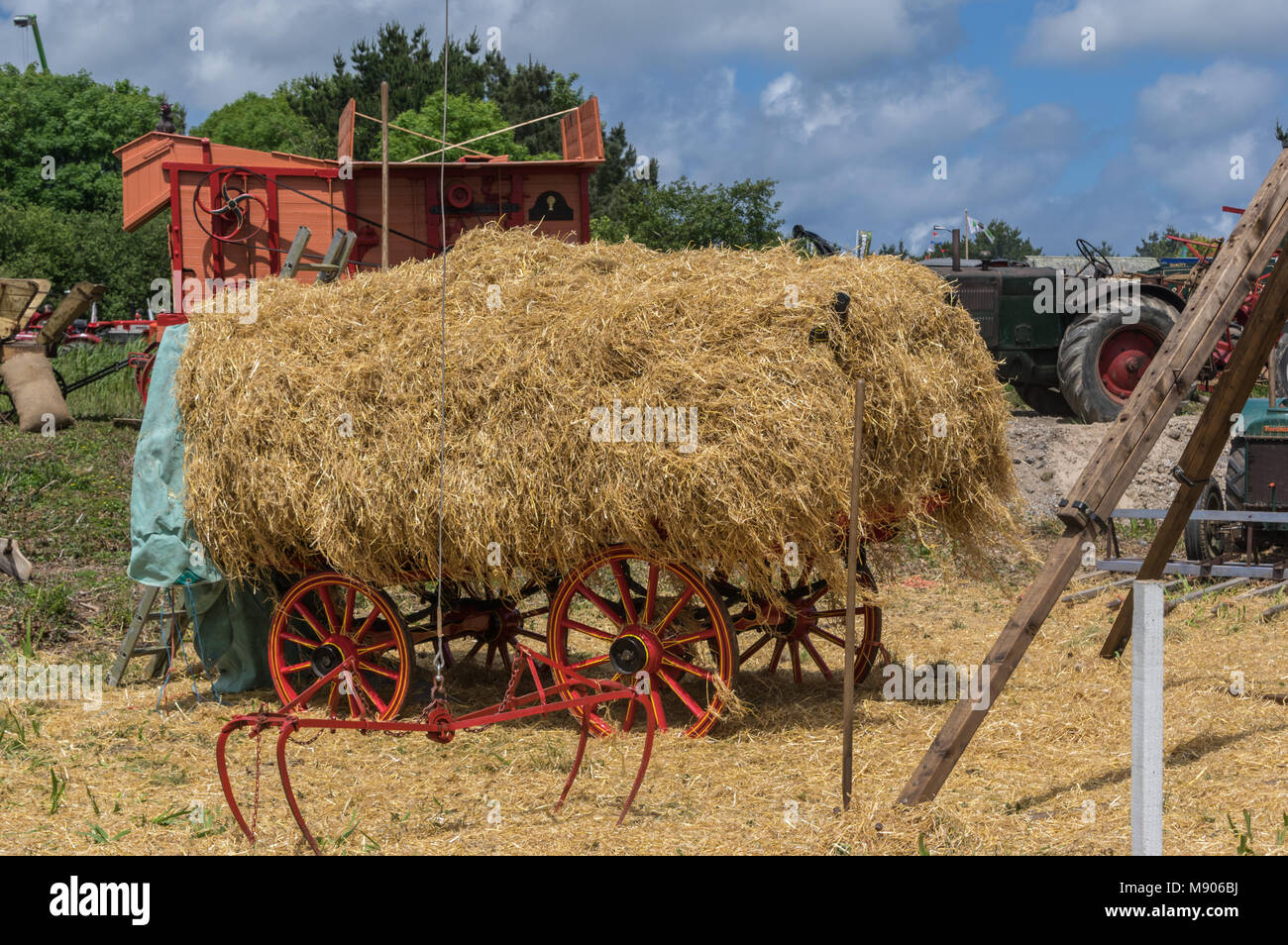 Wagon wain hi-res stock photography and images - Alamy