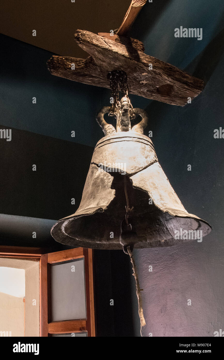 Broken household objects hi-res stock photography and images - Alamy