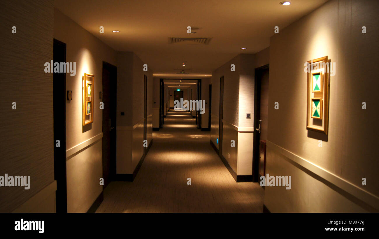Hotel hallway corridor carpet hi-res stock photography and images - Alamy