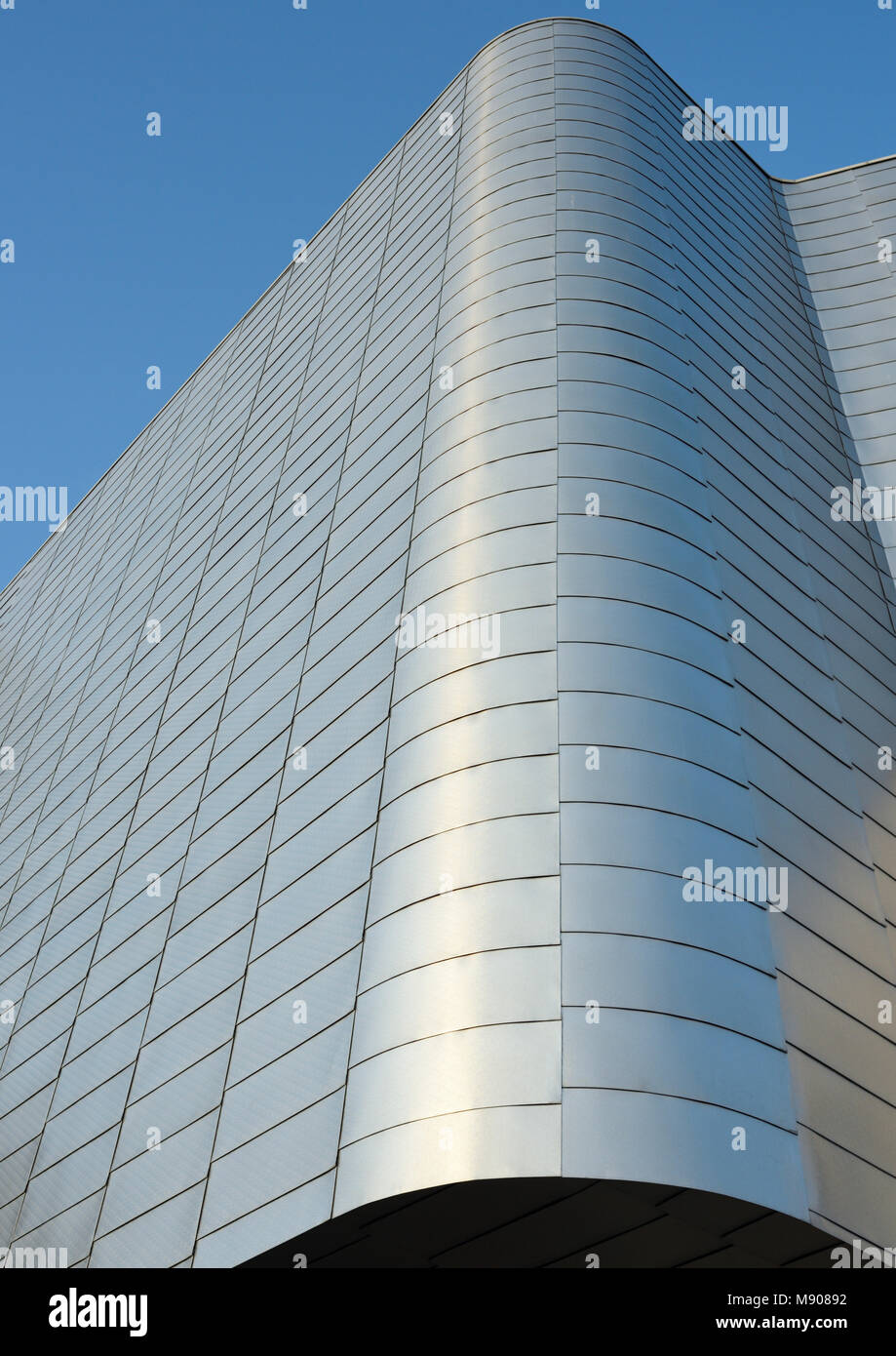 Metal Clad Building High Resolution Stock Photography and Images - Alamy