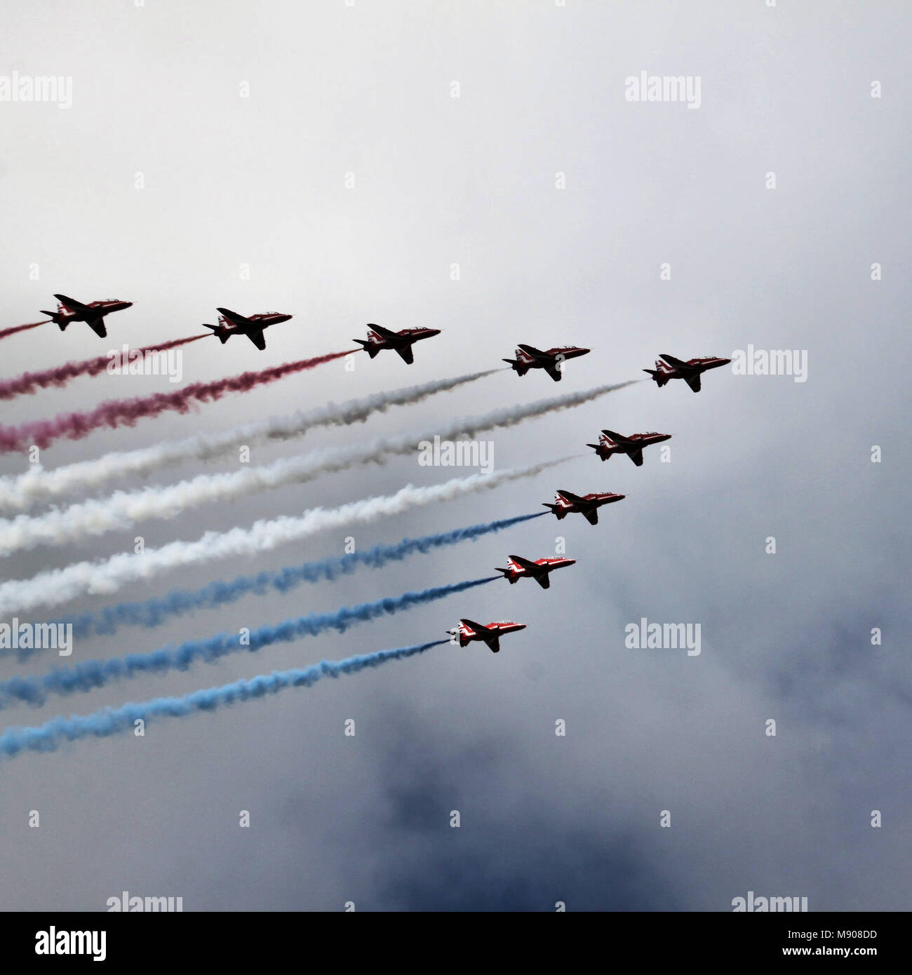 The Red Arrows flying over Liverpool Stock Photo - Alamy