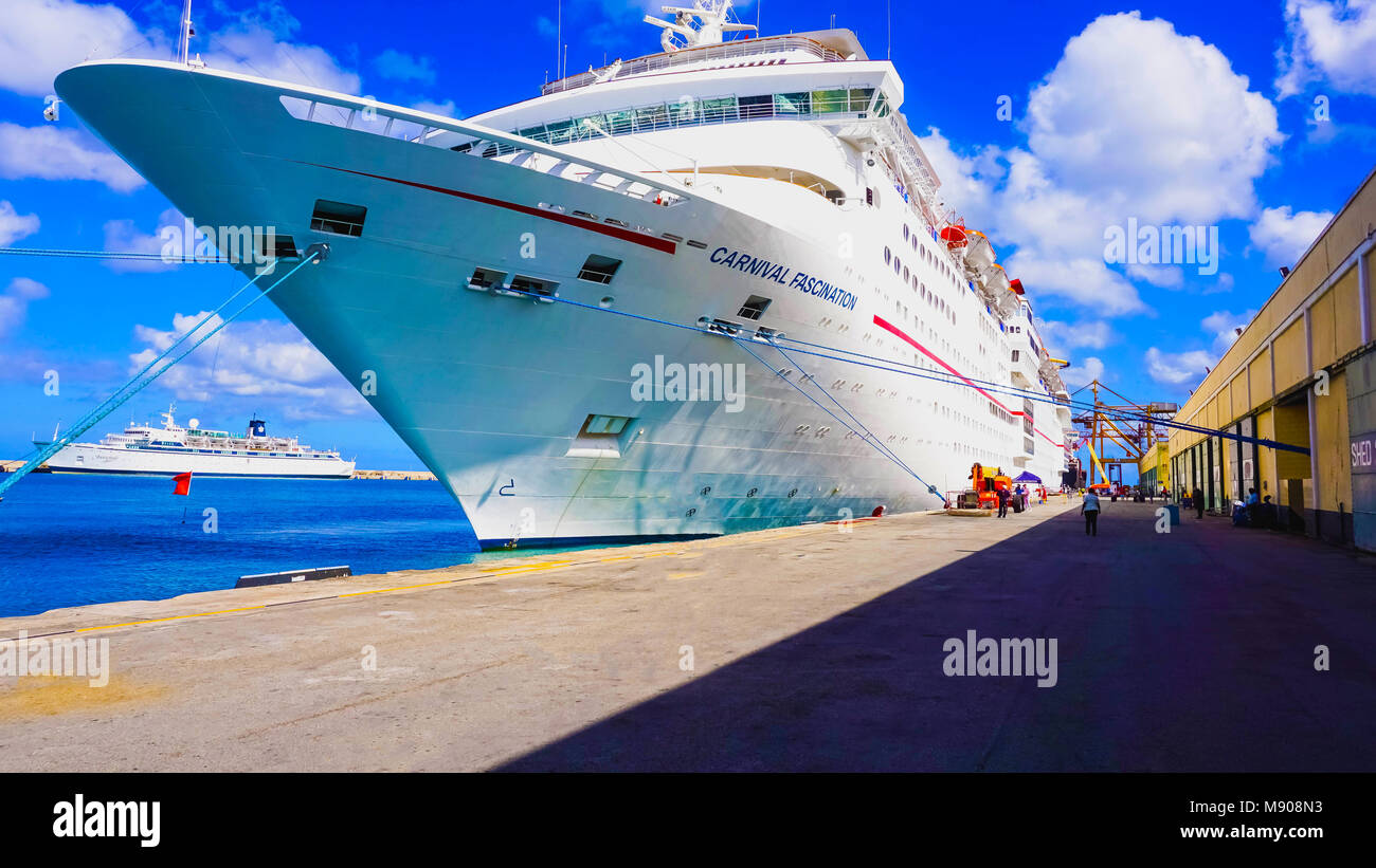 Barbados carnival hi-res stock photography and images - Alamy