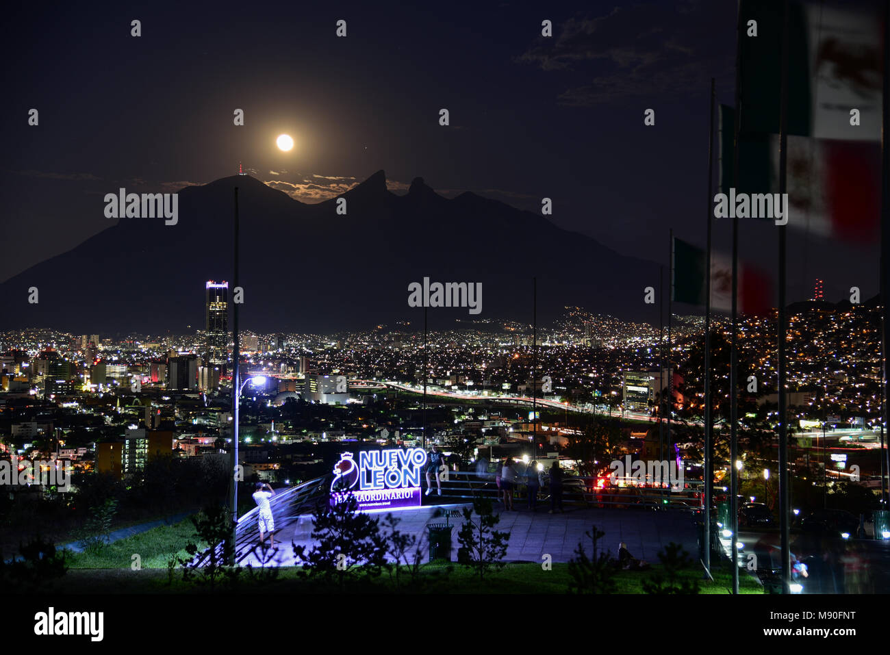 Mexico street flag night hi-res stock photography and images - Alamy