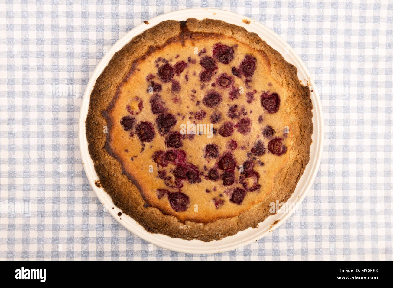 raspberry and almond tart Stock Photo - Alamy