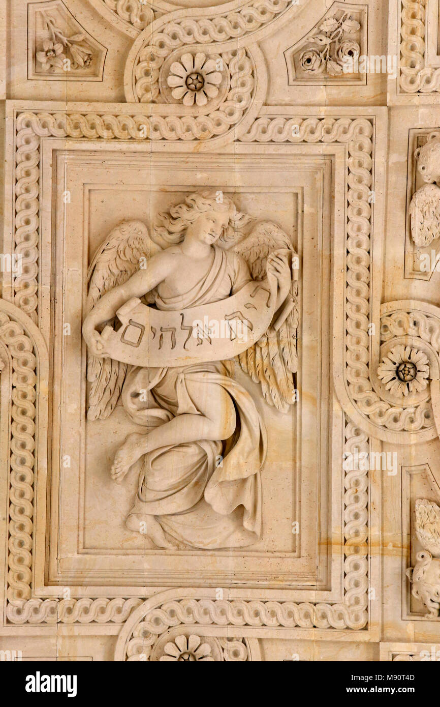 Ceiling sculpture hi-res stock photography and images - Alamy