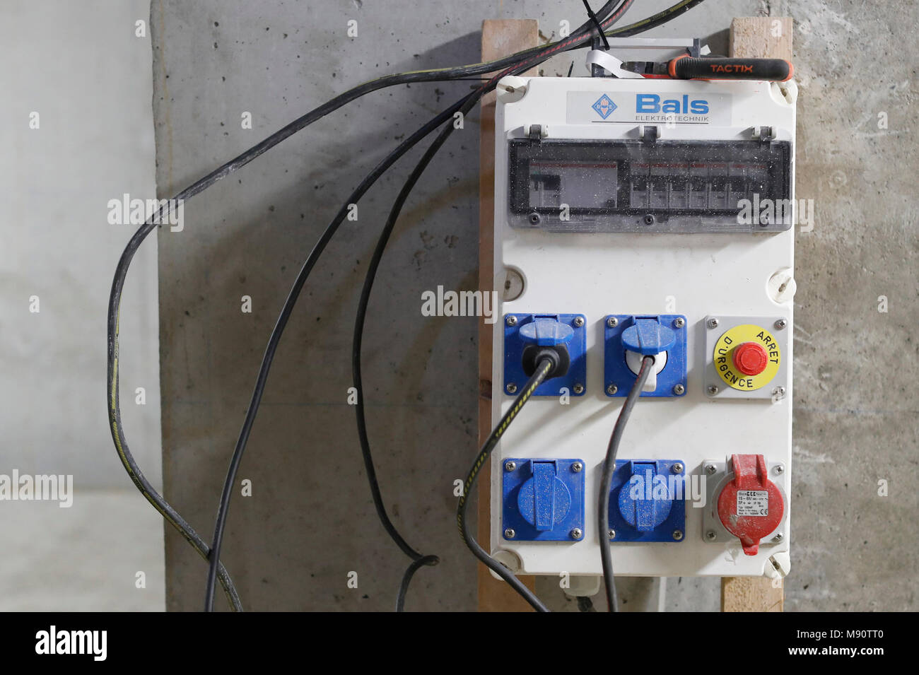 All electric house hi-res stock photography and images - Alamy