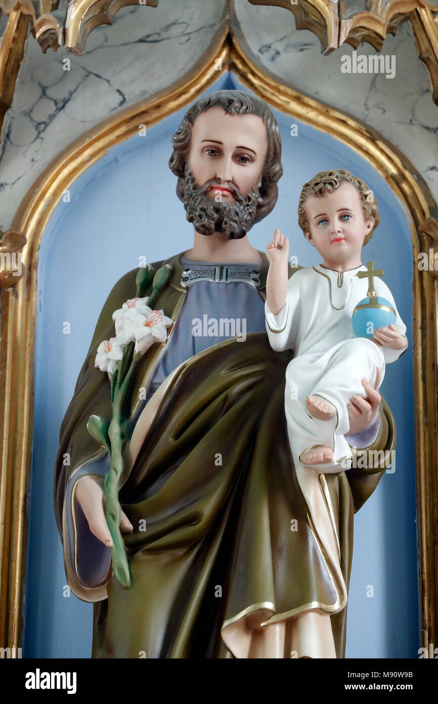 Statue Of Jesus In Italy at Darlene Colon blog
