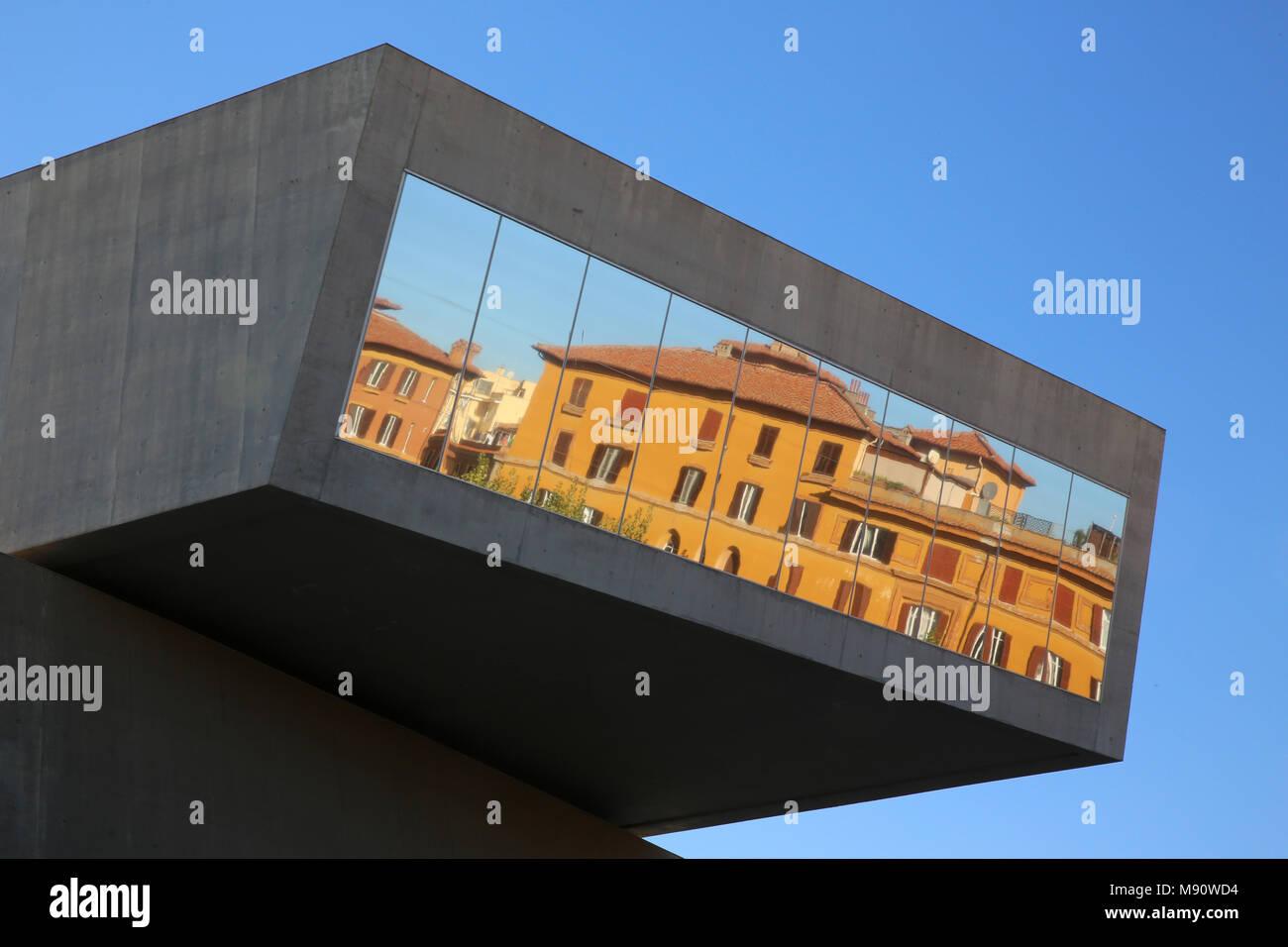 MAXXI, National museum of 21st century Art, Rome. Italy Stock Photo - Alamy
