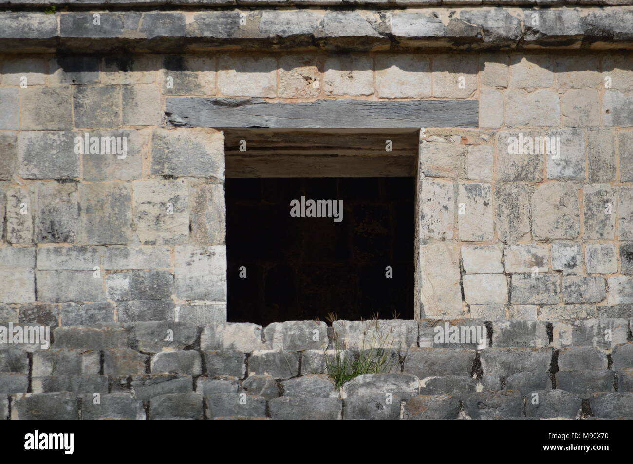 The top section of El Castillo at Chichen Itza, Mexico Stock Photo - Alamy