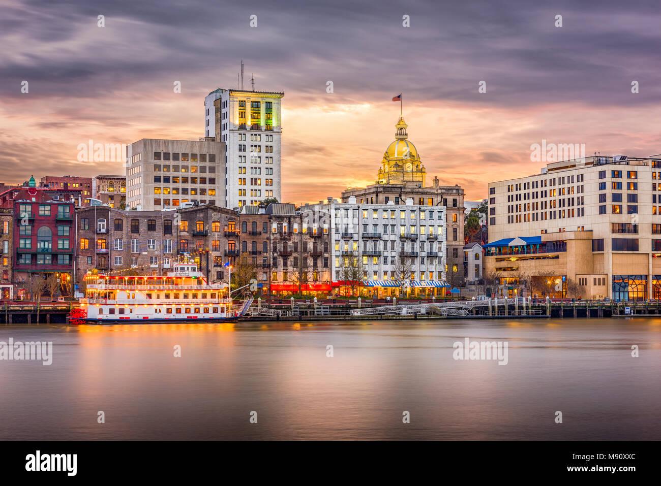 Savannah, Georgia, USA skyline on the river at dusk Stock Photo - Alamy