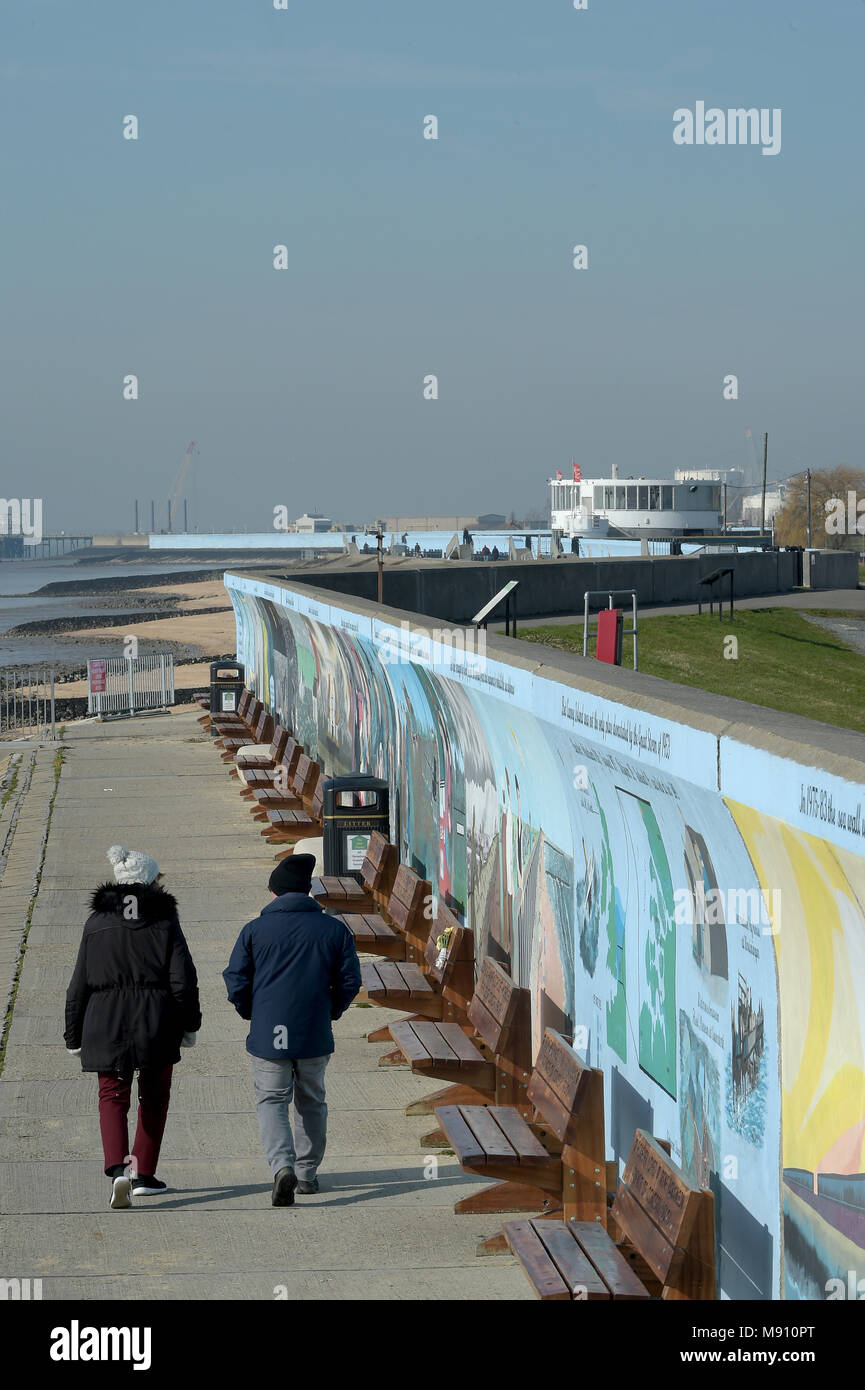 Canvey island seafront hi-res stock photography and images - Alamy