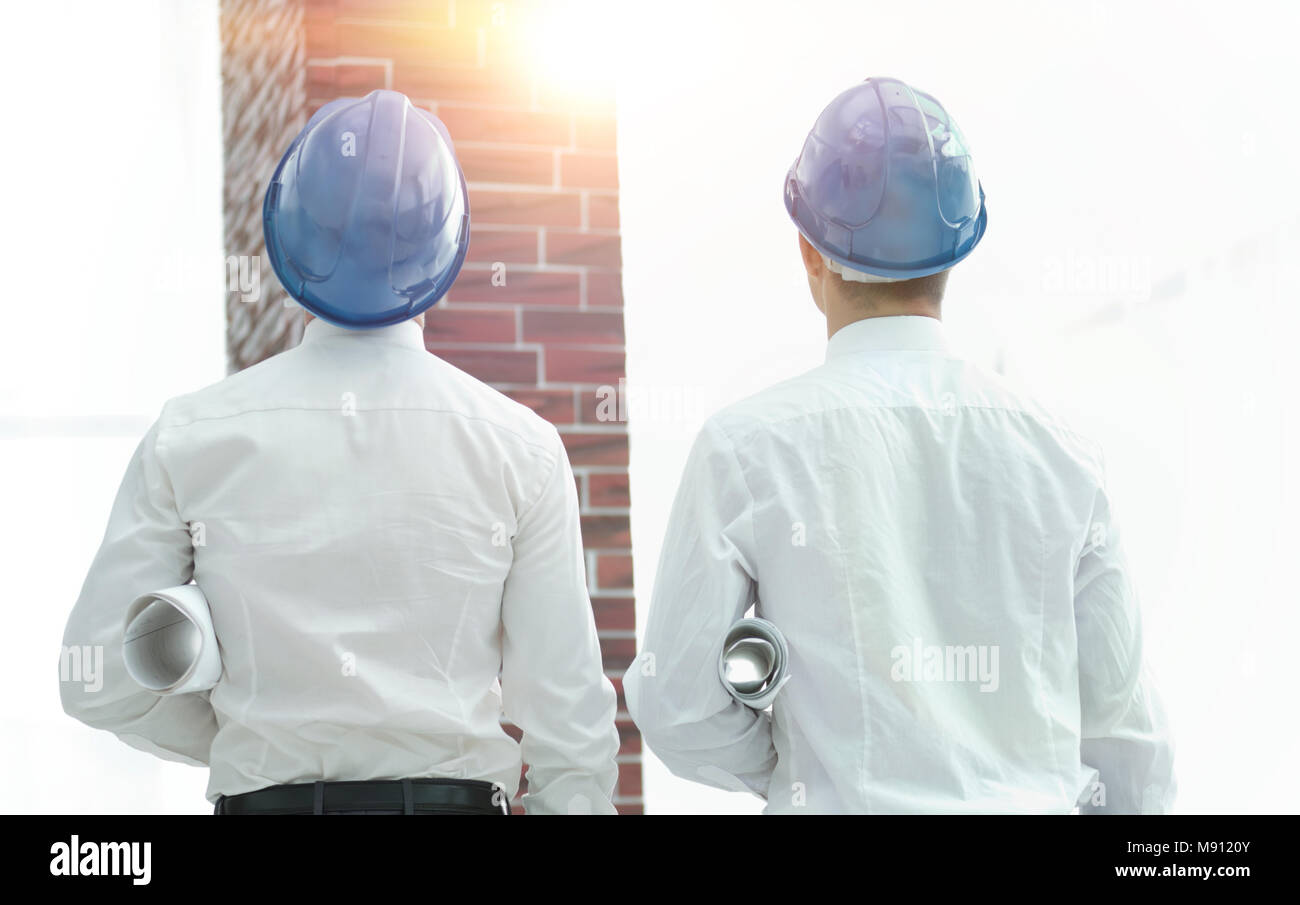 rear view. architect and Builder Stock Photo - Alamy rear view. architect and Builder Stock Photo - Alamy