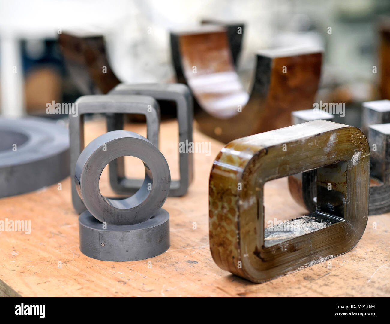 Electrical transformers hi-res stock photography and images - Alamy